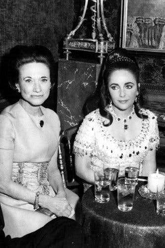Wallis Simpson: A Life in Style