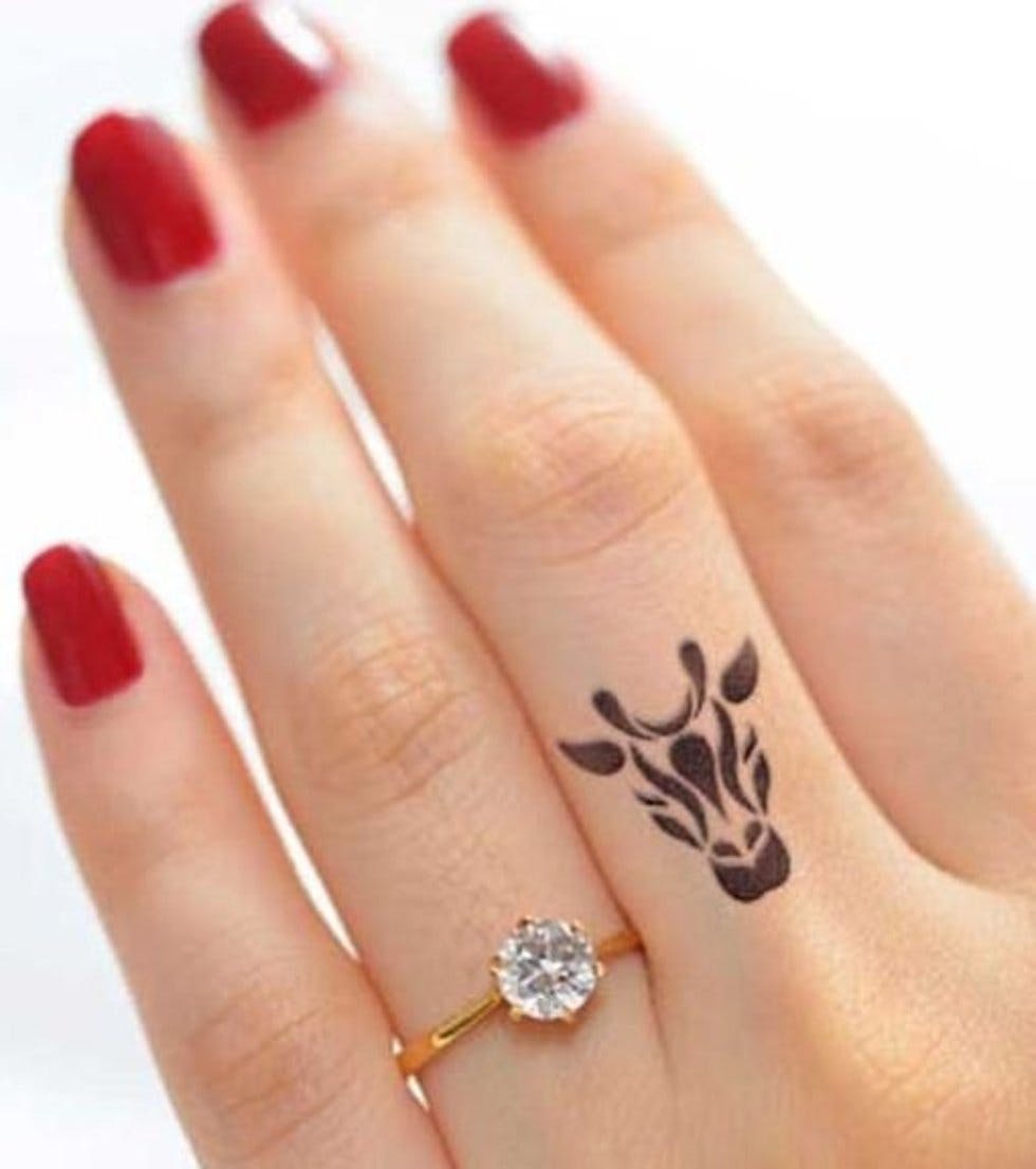 50 delicate and tiny finger tattoos to inspire your first (or next ...
