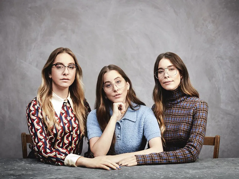 Stylist talks to the band Haim